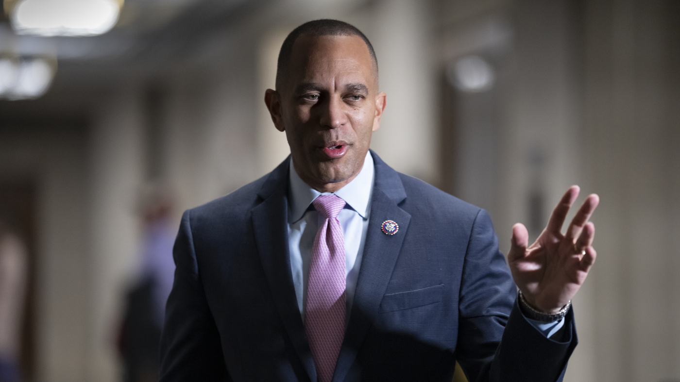 US House Democrats ARE rowing TOGETHER behind Minority Leader Jeffries…..